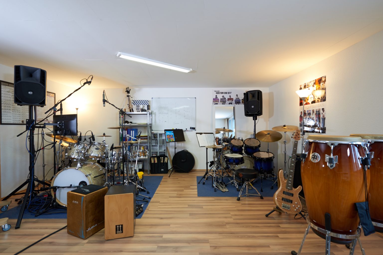 Ausstattung Schule - Ringo Studios